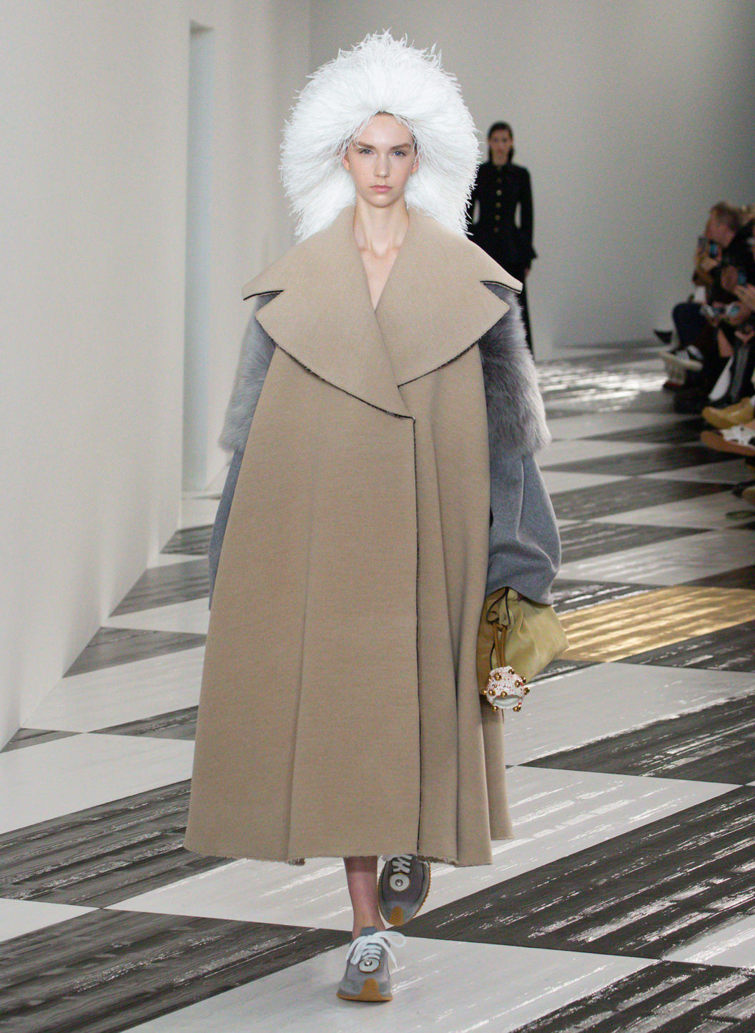Looks - LOEWE