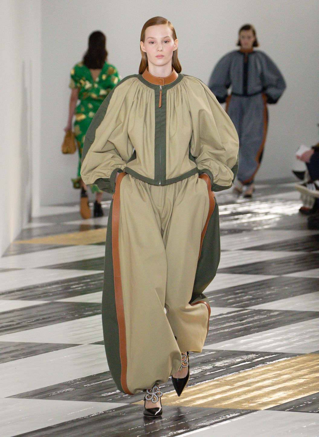 Looks - LOEWE
