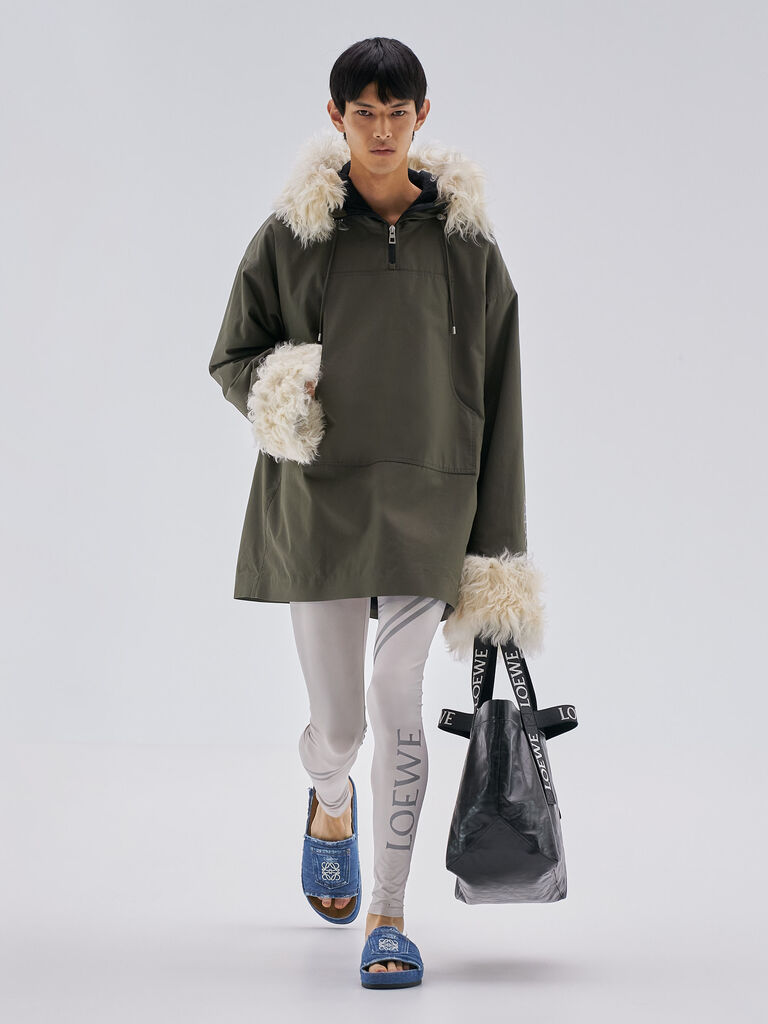 LOEWE | reinventing craft and leather.