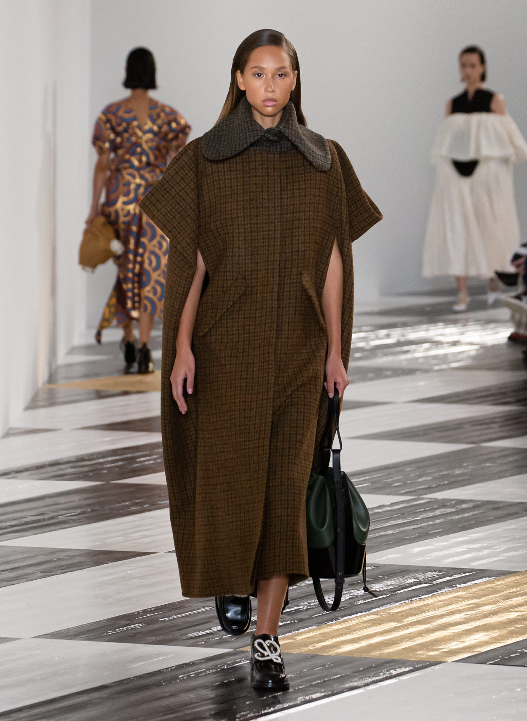 Looks - LOEWE