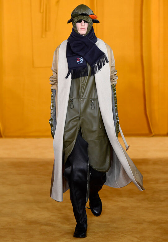 Looks - LOEWE