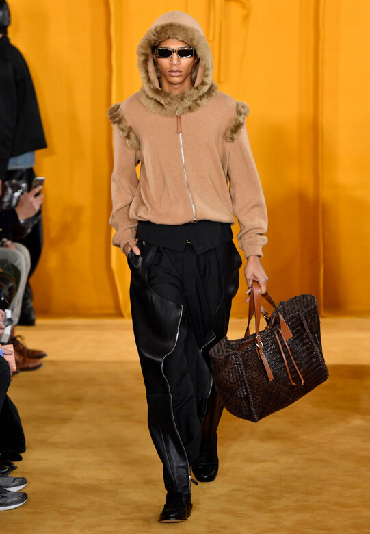 Looks - LOEWE