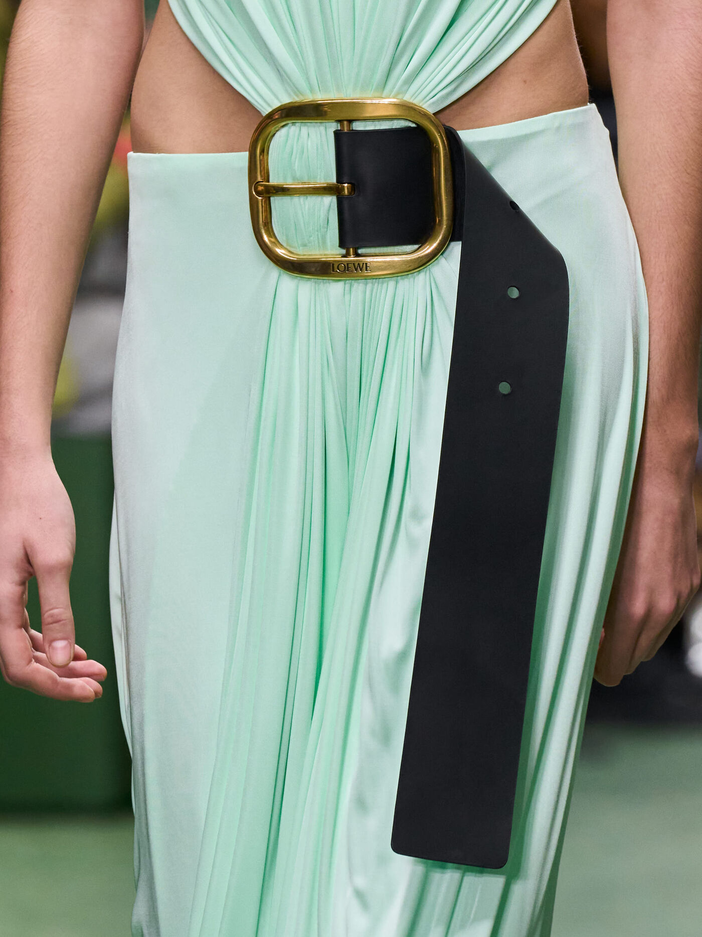 LOEWE Women's 2024 Fall / Winter Runway Collection