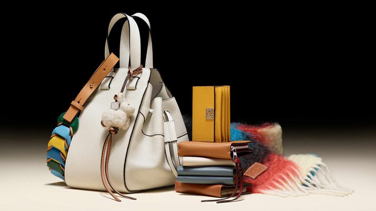 Luxury Gifts collection for women and men - LOEWE Official Site