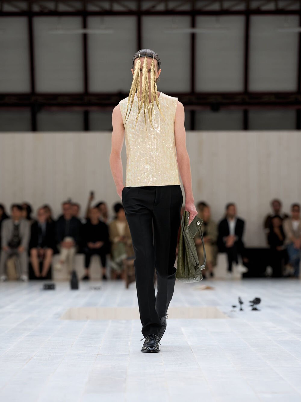 Runway · Spring-Summer men's collection · LOEWE