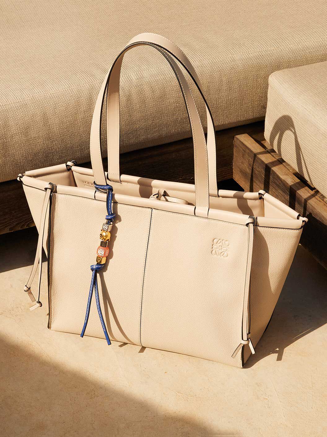 LOEWE official website – luxury clothes and accessories
