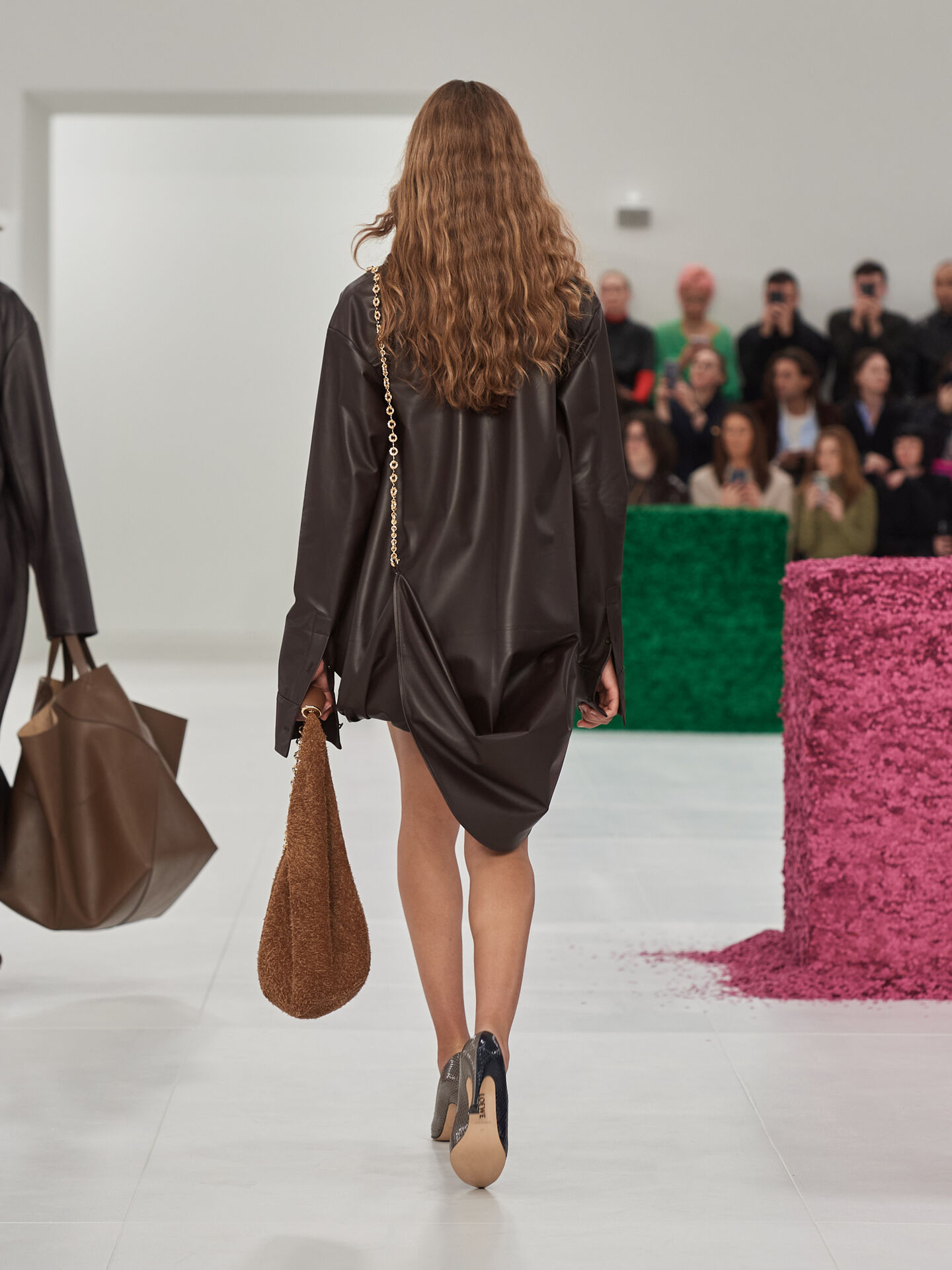 Runway · Fall-Winter 2023 women's collection · Loewe