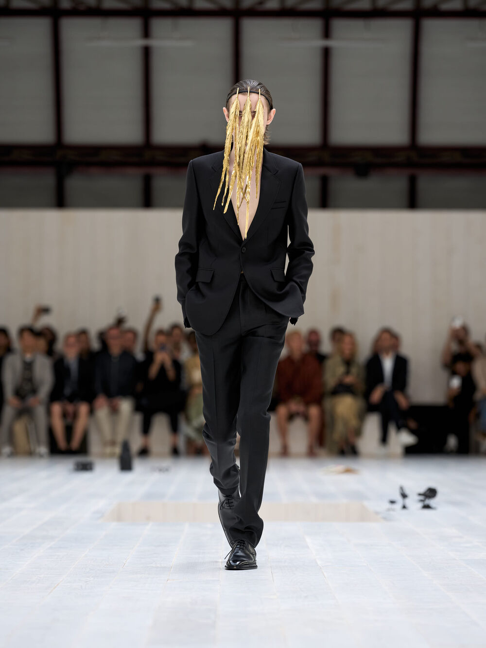 Runway · Spring-Summer men's collection · LOEWE
