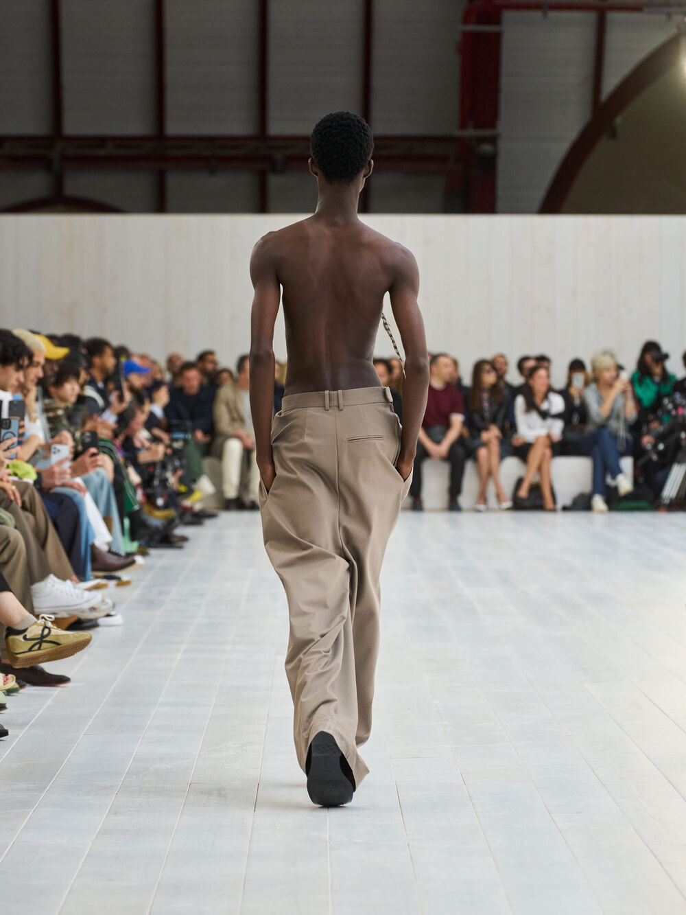 Runway · Spring-Summer men's collection · LOEWE
