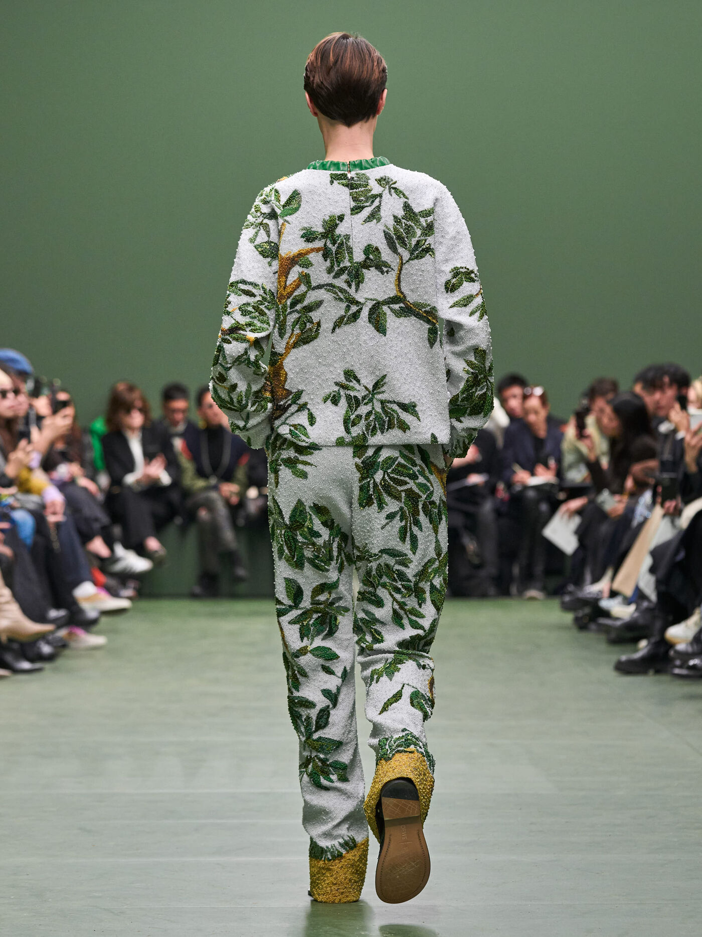 LOEWE Women's 2024 Fall / Winter Runway Collection