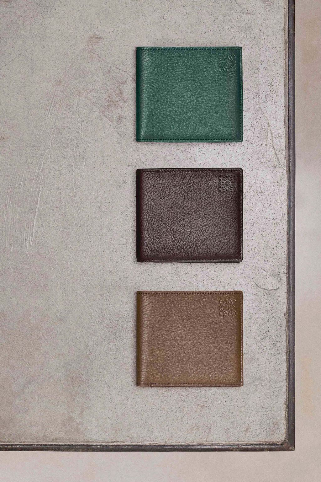 Pixel capsule collection SS23 · LOEWE Collections