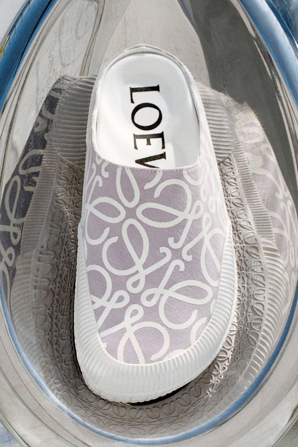 Loewe | Designer Bags, Clothing, Accessories for Women & Men