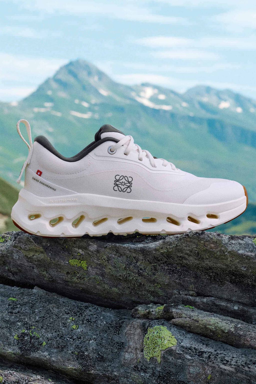 Loewe | Designer Bags, Clothing, Accessories for Women & Men