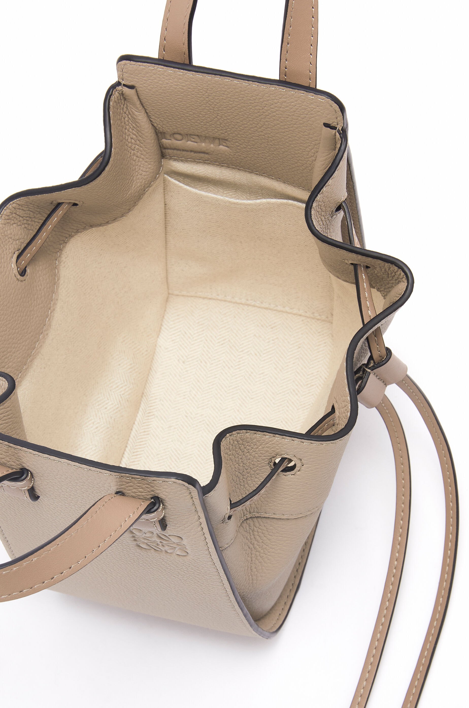 Mini Hammock drawstring in soft grained calfskin Sand - LOEWE