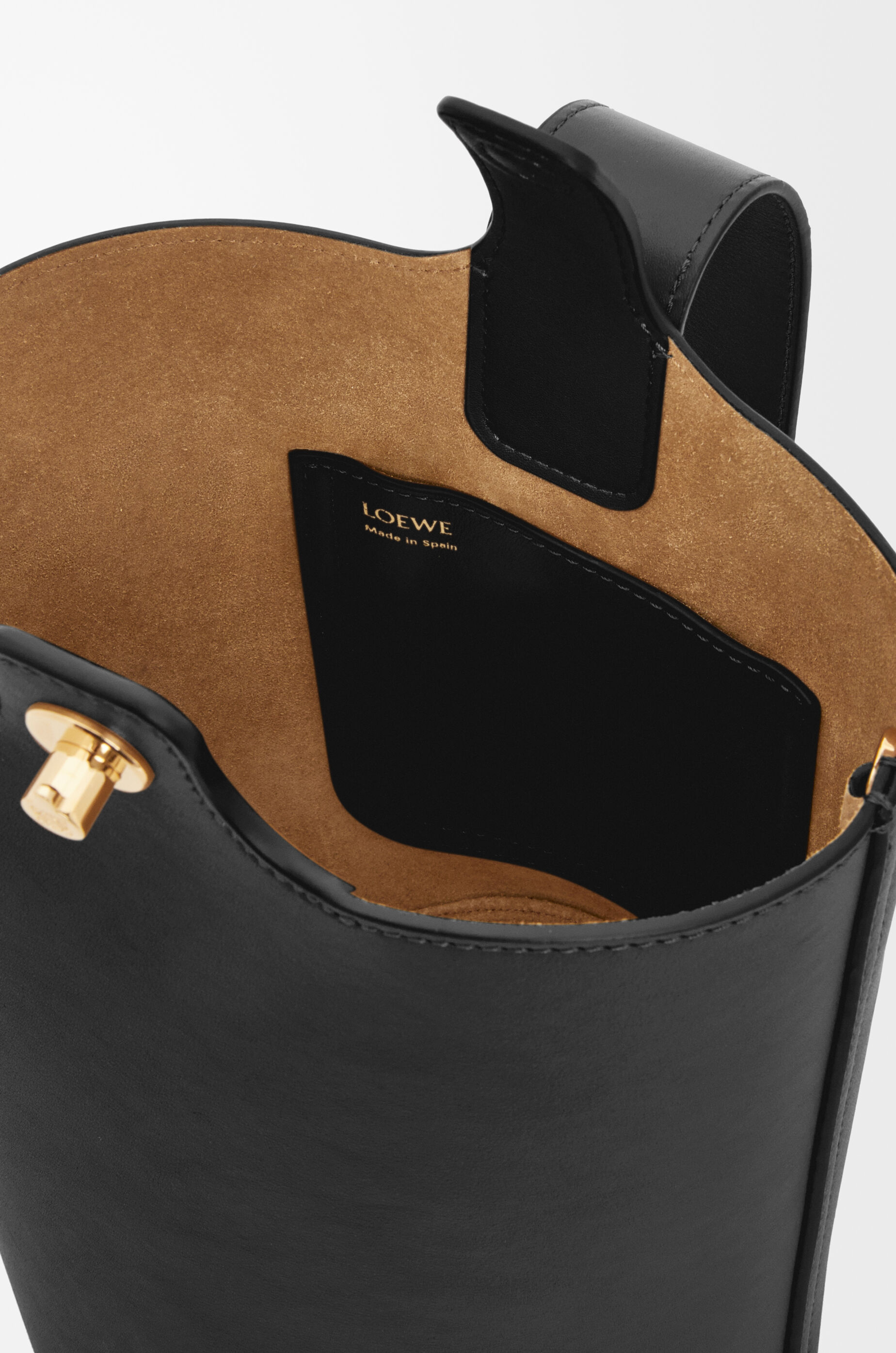Mini Pebble bucket in smooth calfskin Black - LOEWE