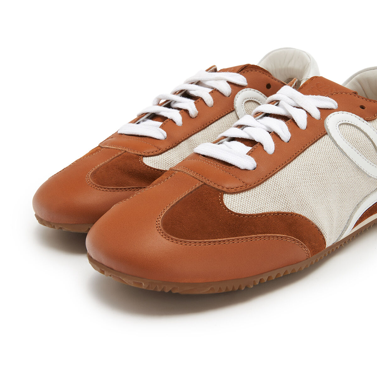 Linen Ballet Runner Sand/Caramel - LOEWE