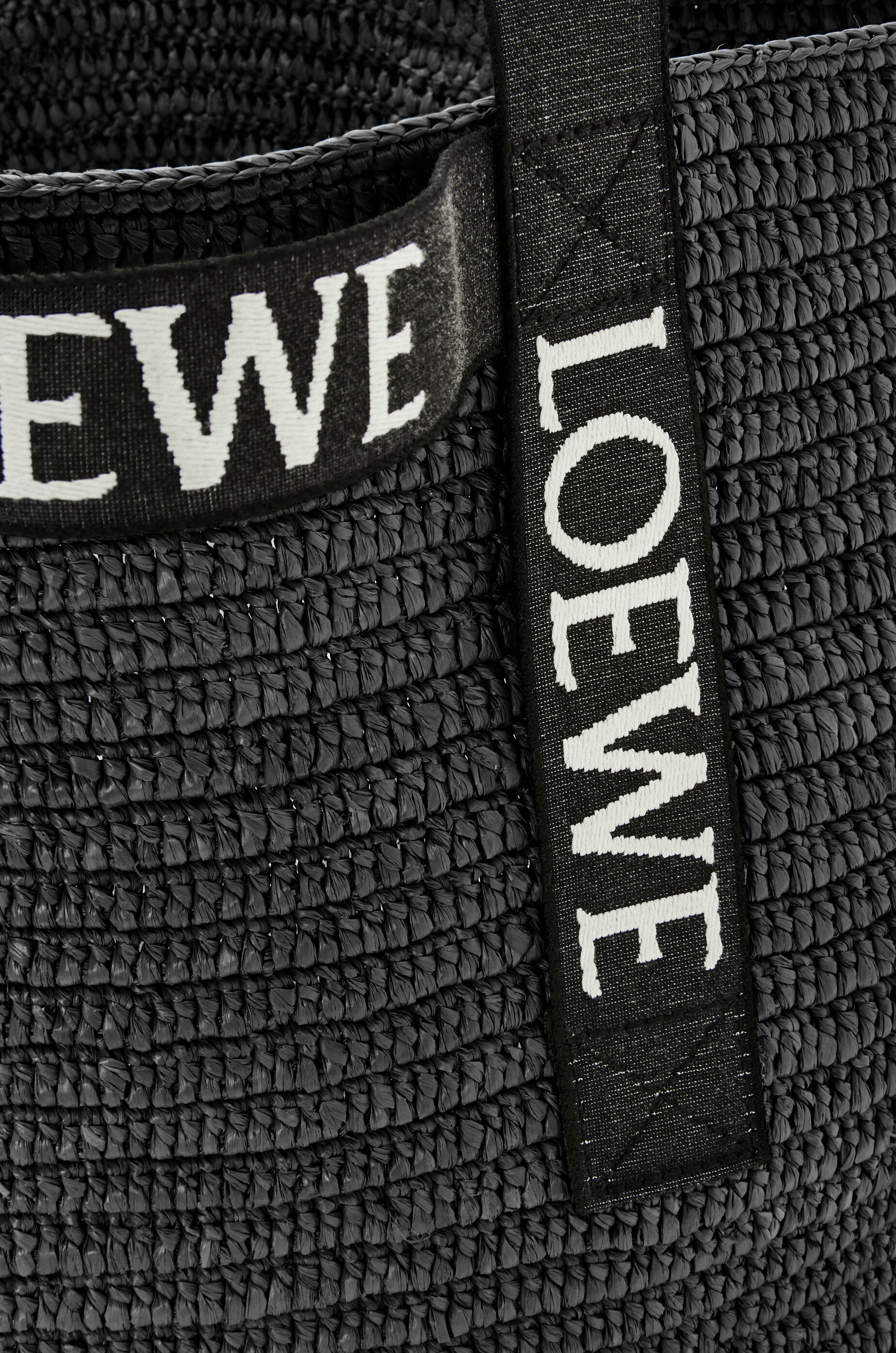 Fold Shopper in raffia Black - LOEWE