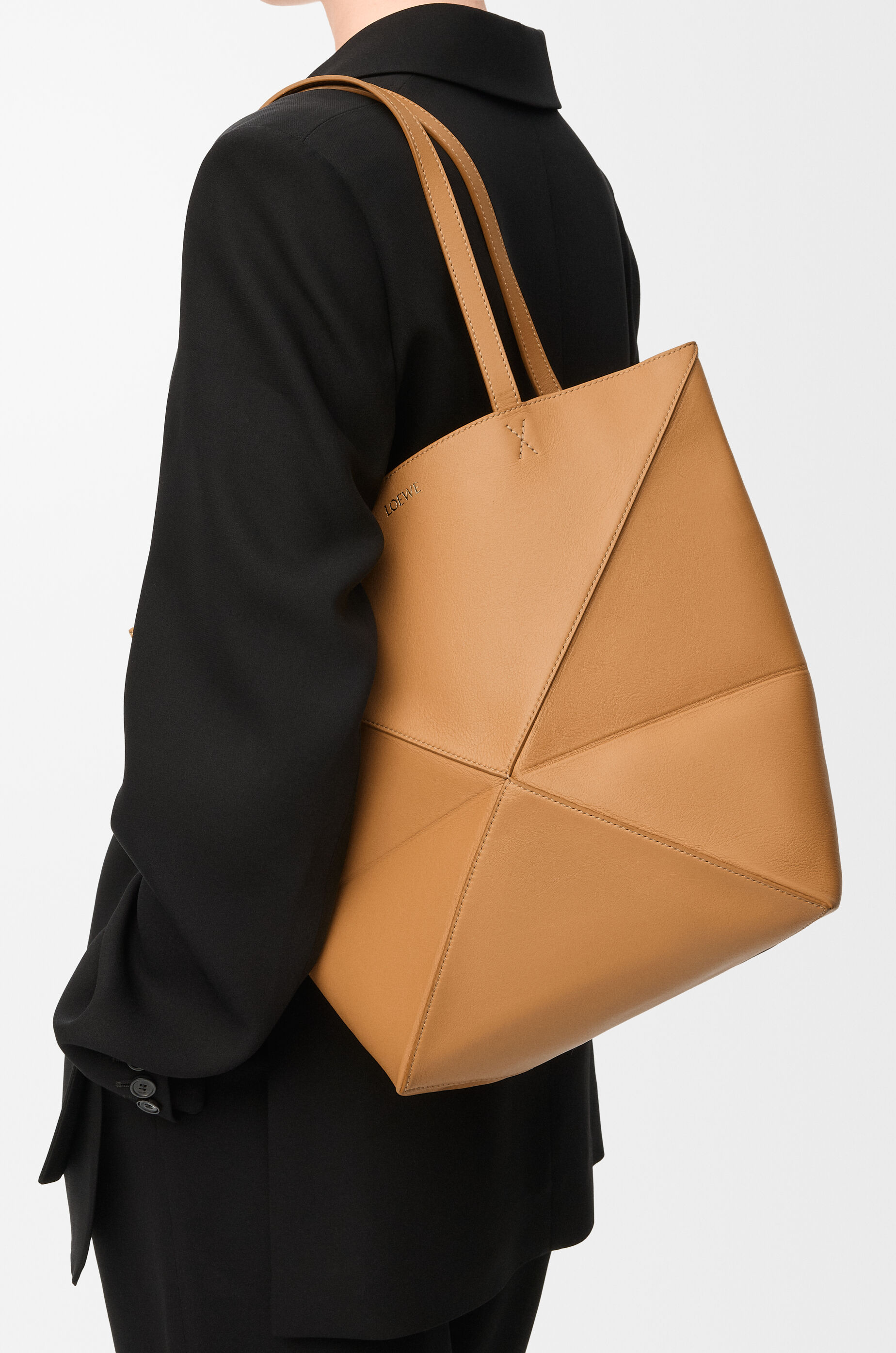 Medium Puzzle Fold tote in shiny calfskin Warm Desert - LOEWE