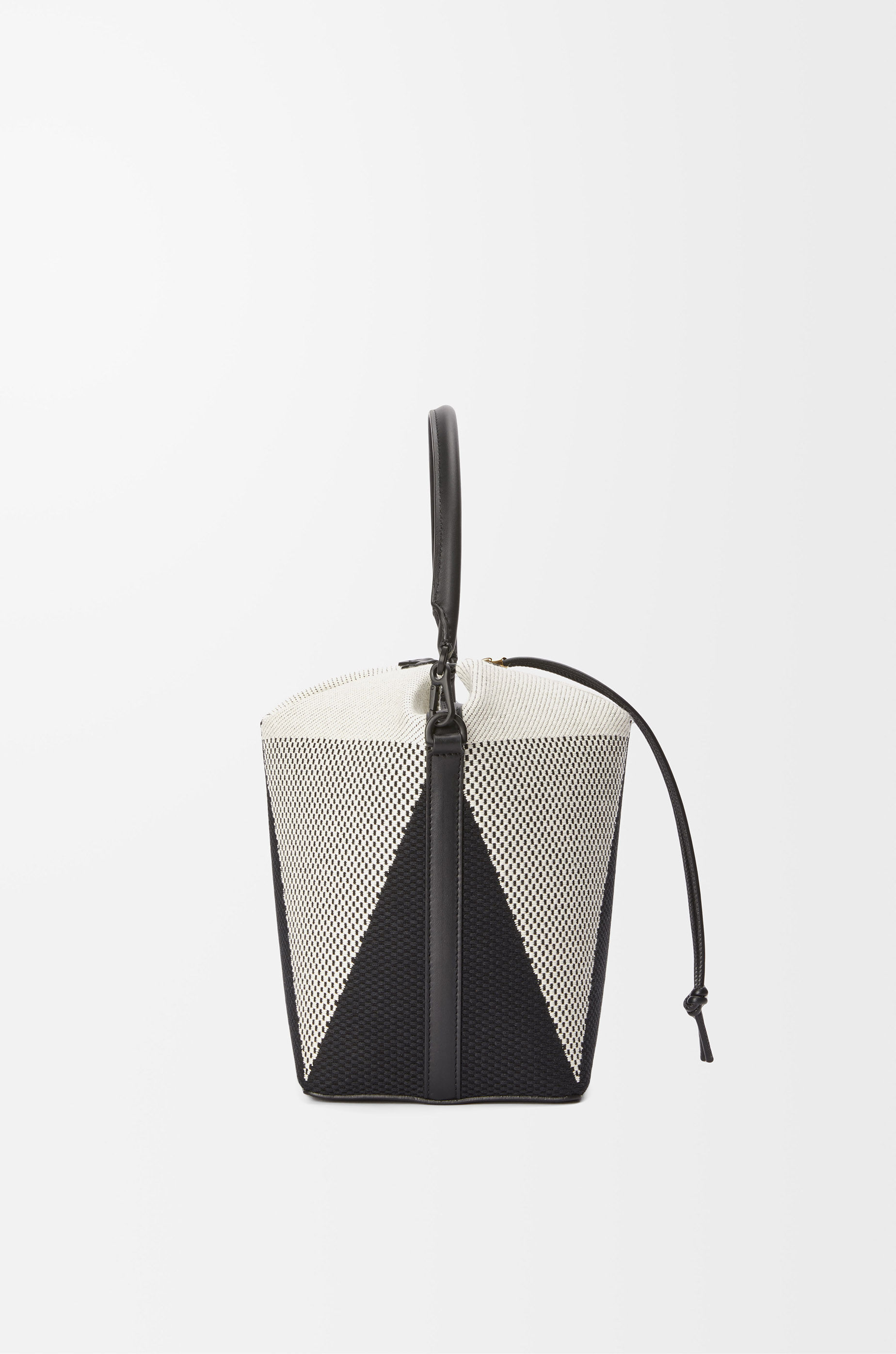 Treasure Bako bucket in canvas jacquard and calfskin Natural/Black - LOEWE