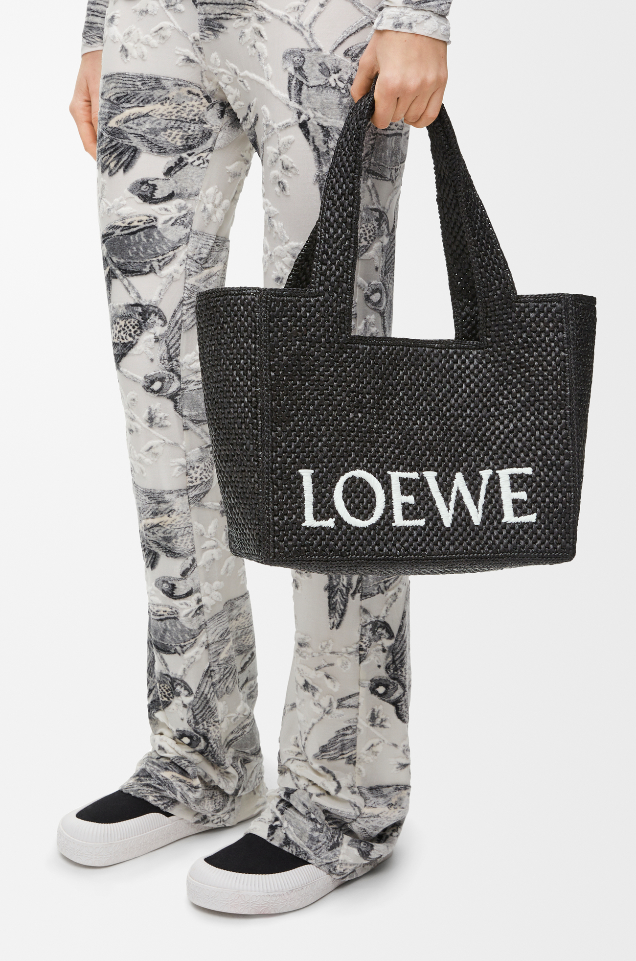 Luxury baskets for women - LOEWE