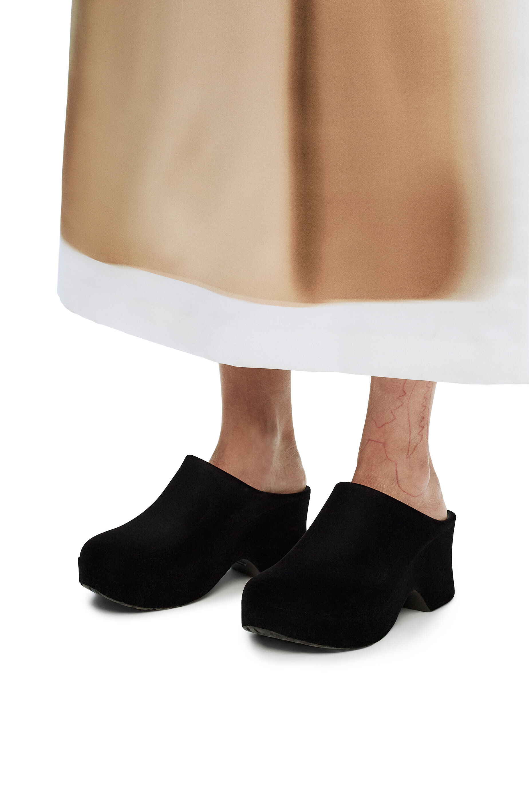 Terra Foam clog in flocked rubber Black - LOEWE