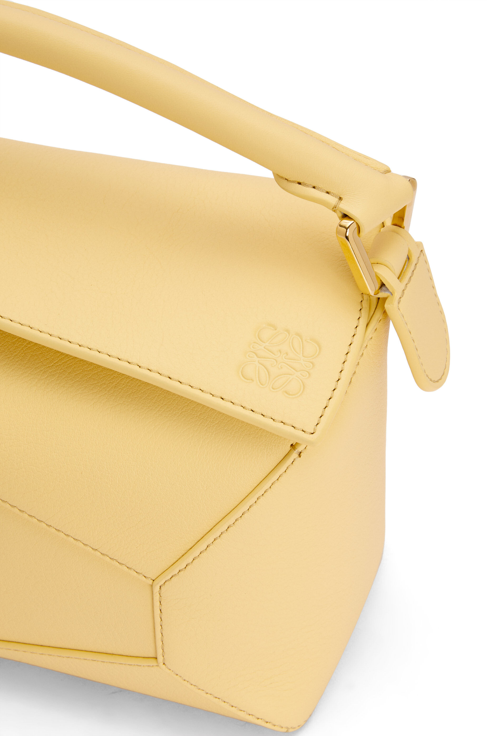 Small Puzzle bag in classic calfskin Vanilla - LOEWE