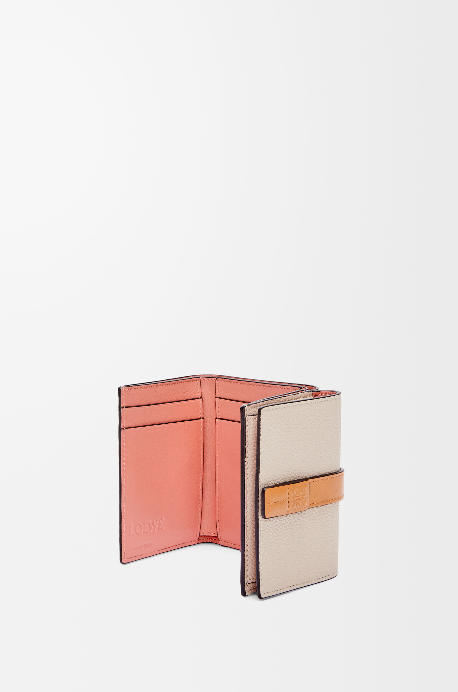 Trifold wallet in soft grained calfskin Light Oat/Honey - LOEWE