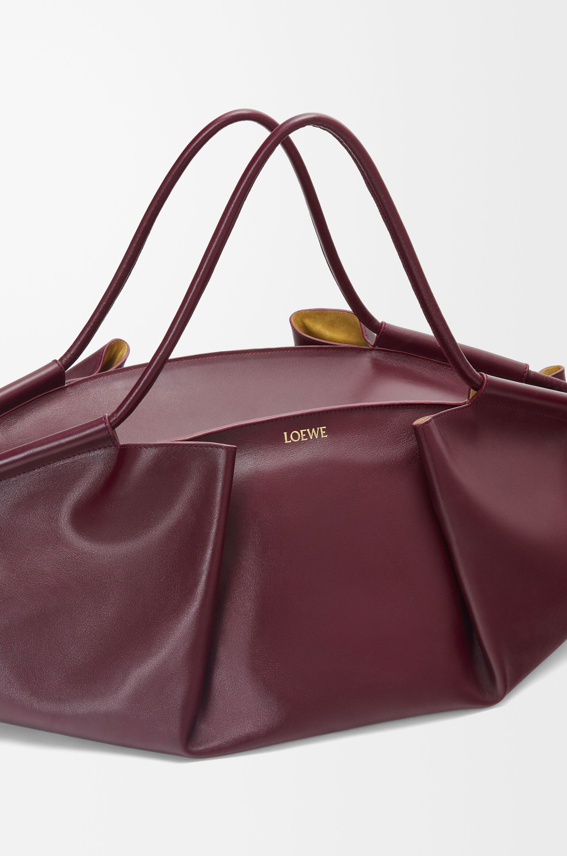 XL Paseo bag in shiny nappa calfskin Burgundy - LOEWE