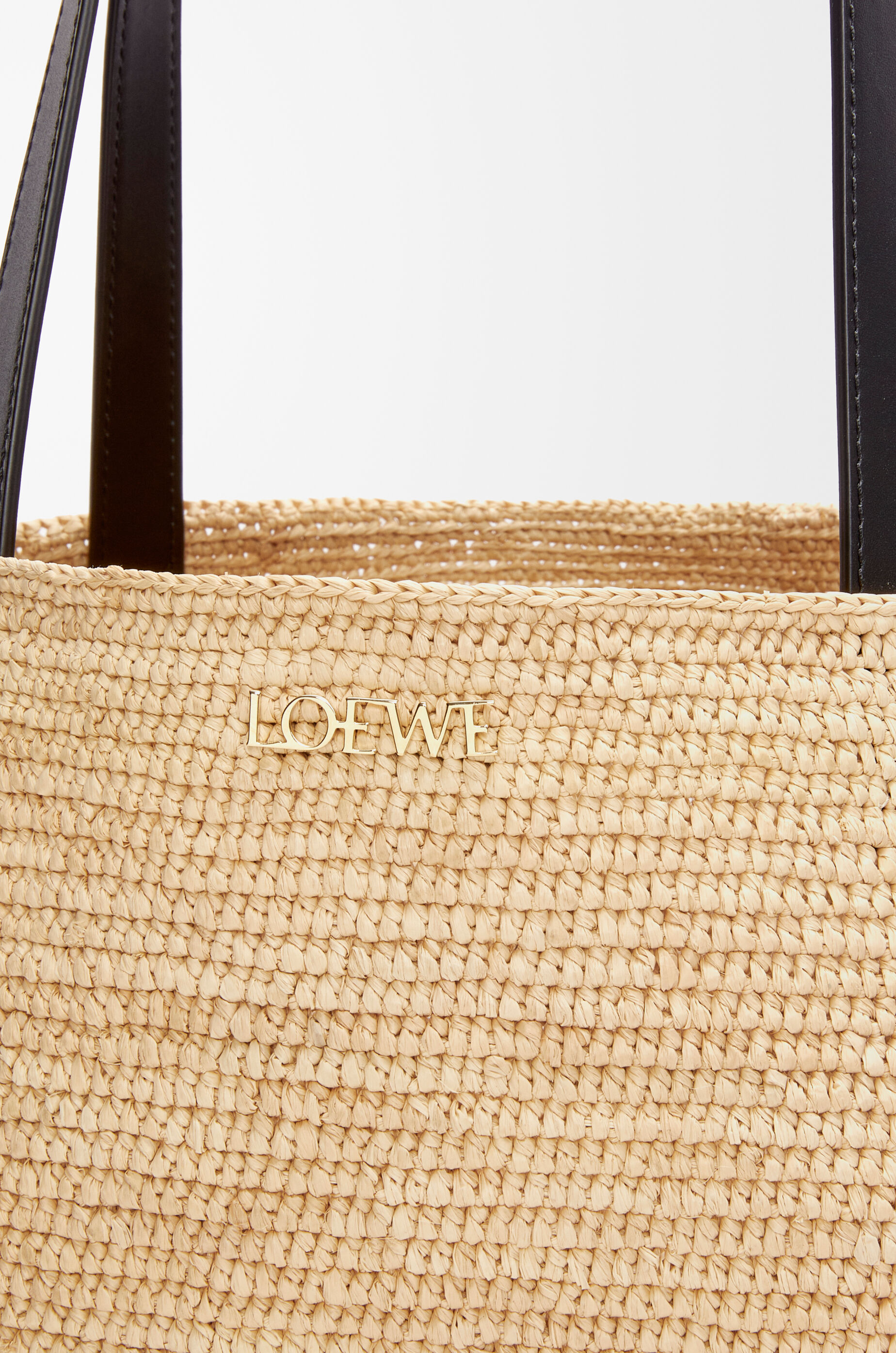 XL Puzzle Fold Tote in raffia Natural/Black - LOEWE