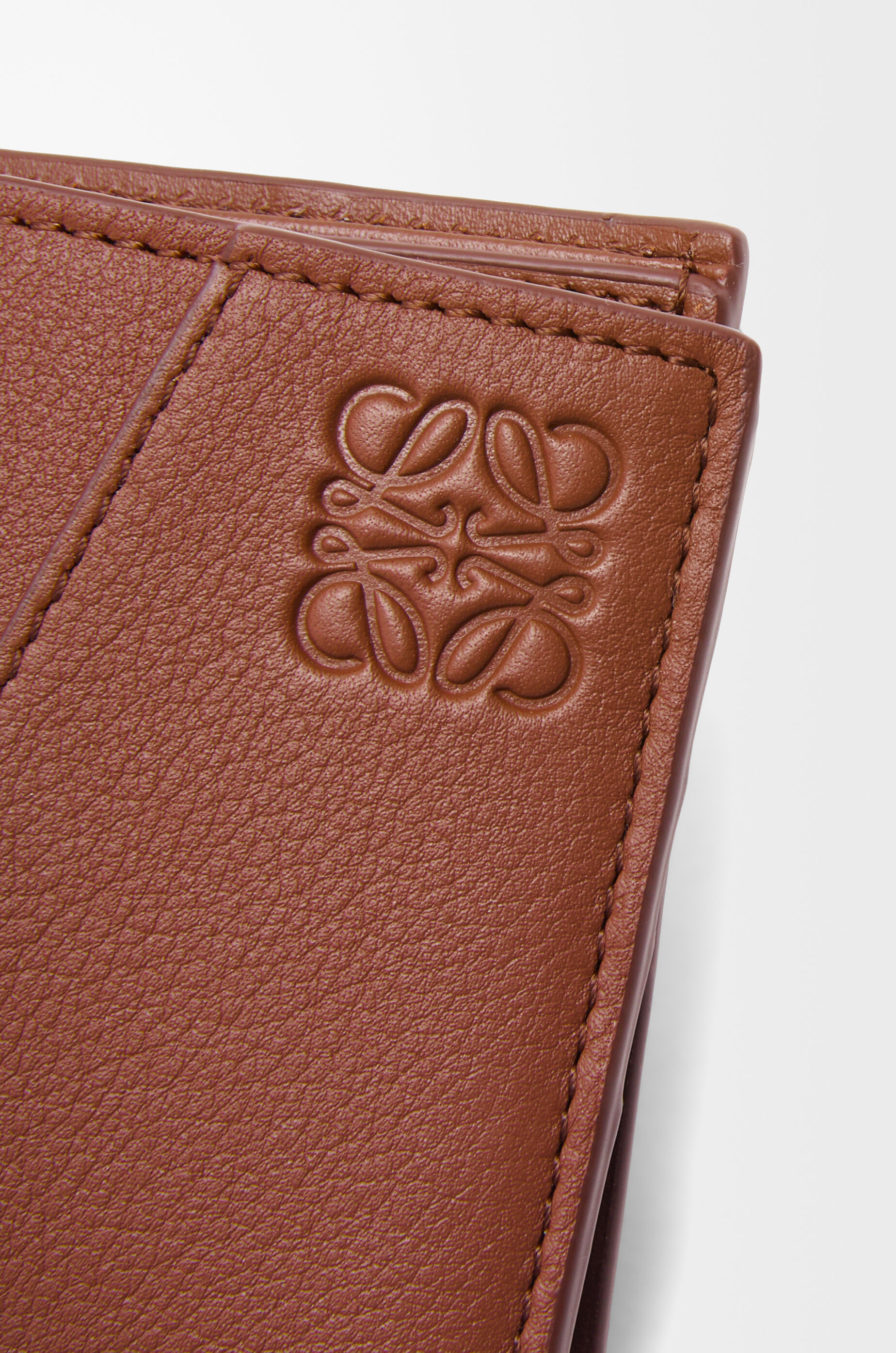 Puzzle bifold wallet in classic calfskin Brownie - LOEWE
