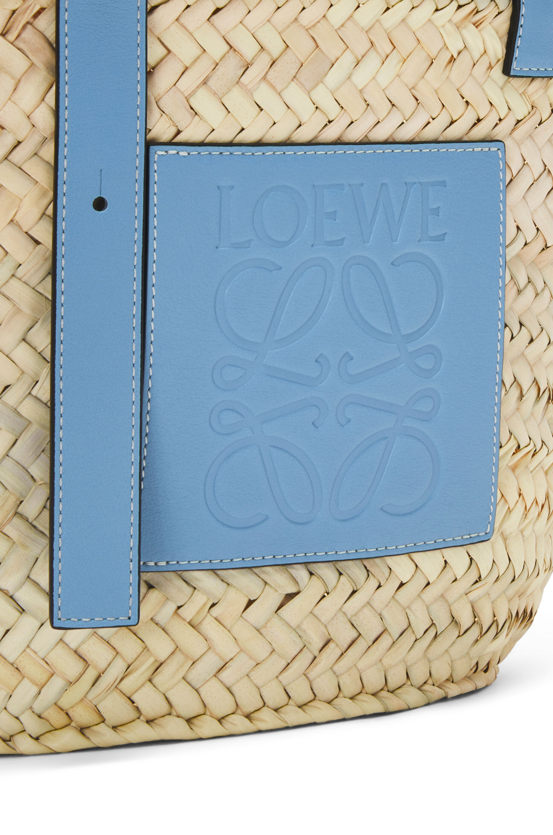 Basket bag in palm leaf and calfskin Light Blue - LOEWE