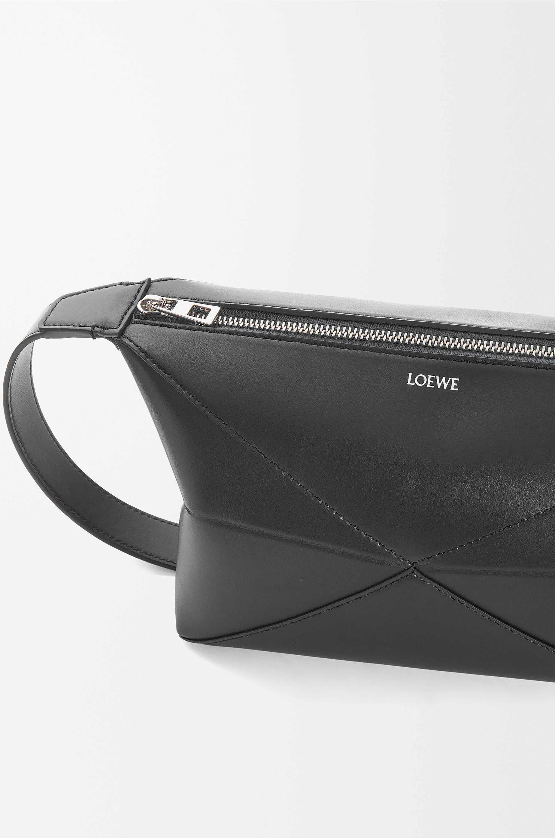 Puzzle Fold wash bag in shiny calfskin Black - LOEWE