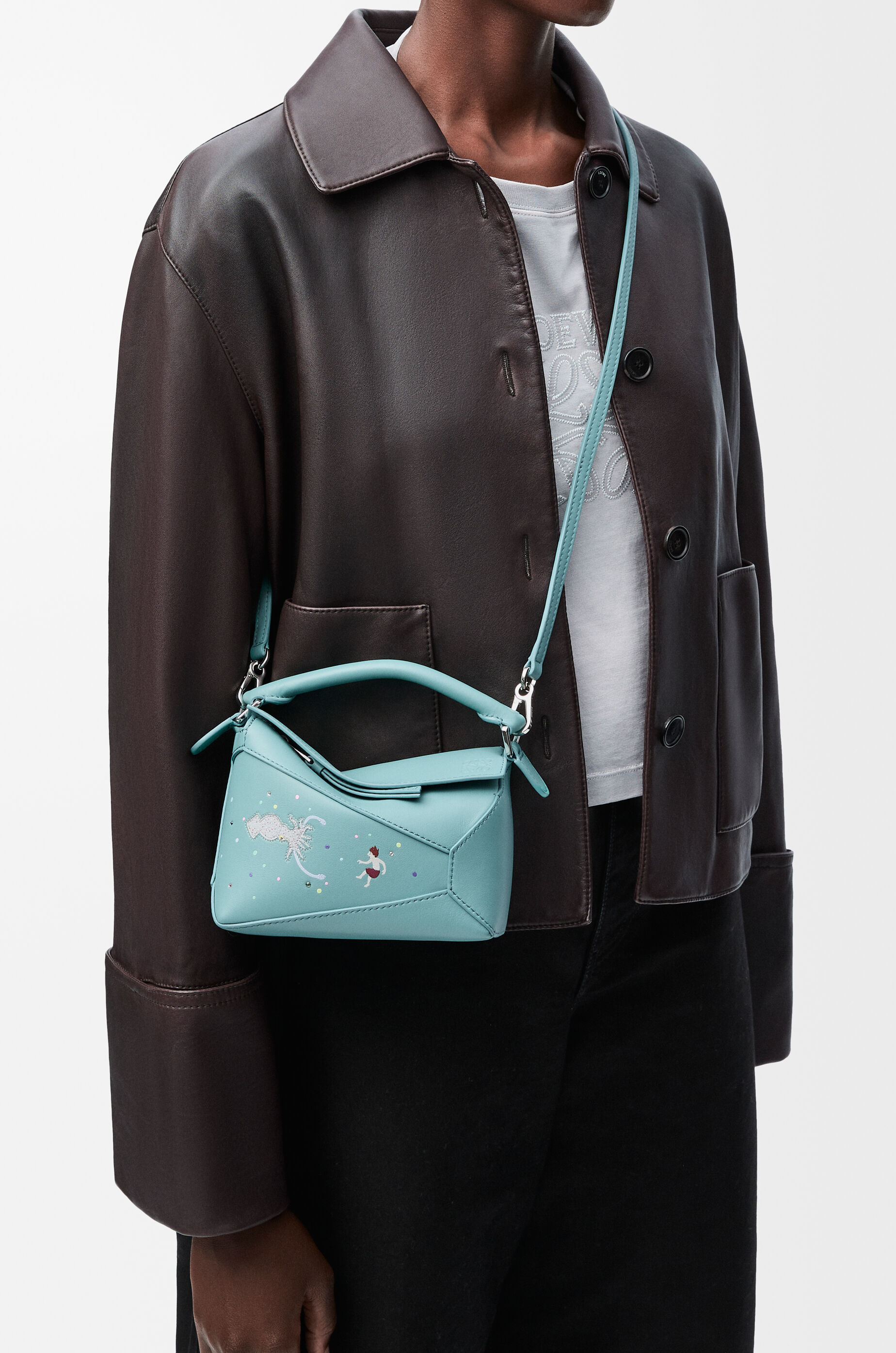 イカ パズルバッグ ミニ(ナパカーフ) グリーン - LOEWE イカ パズルバッグ ミニ(ナパカーフ) グリーン - LOEWE