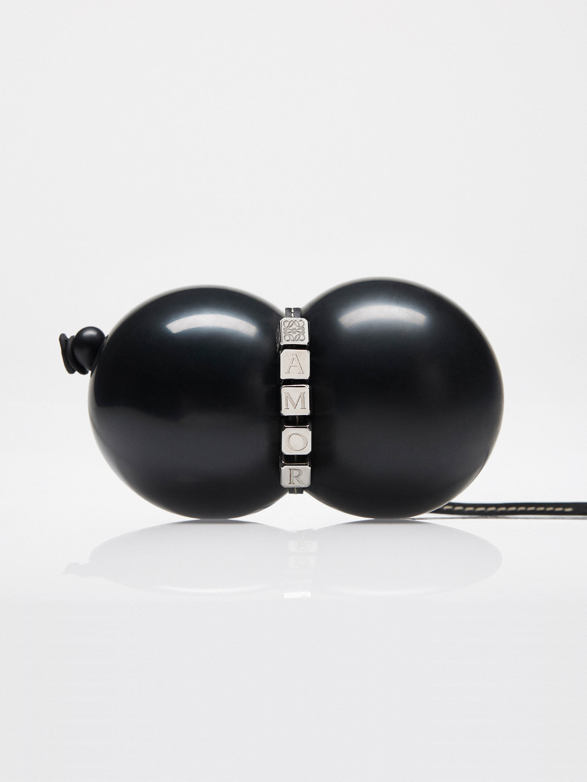 Luxury gifts collection | Designer gifts for women & men | Loewe - LOEWE