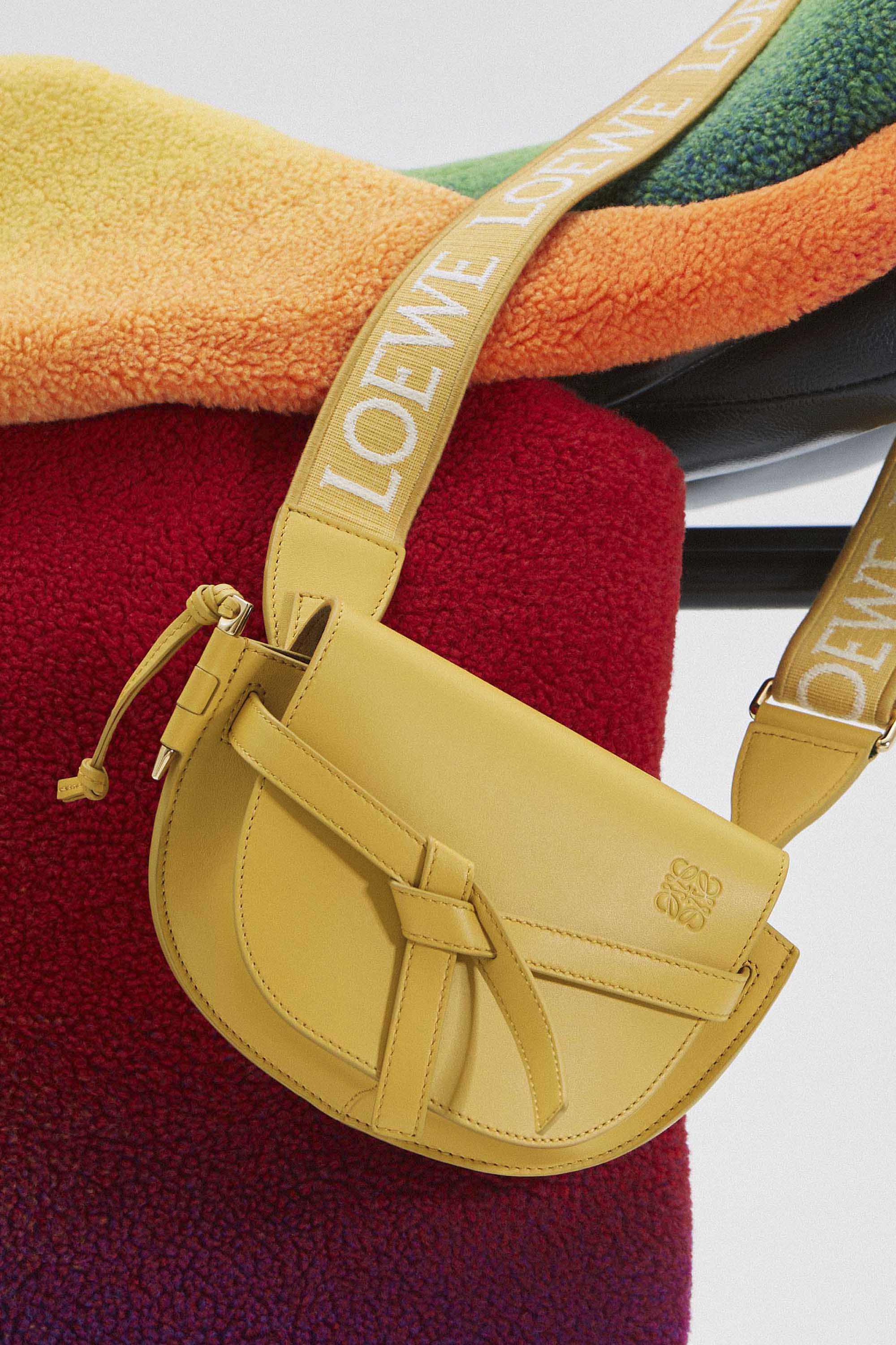 Luxury gifts collection | Designer gifts for women & men | Loewe