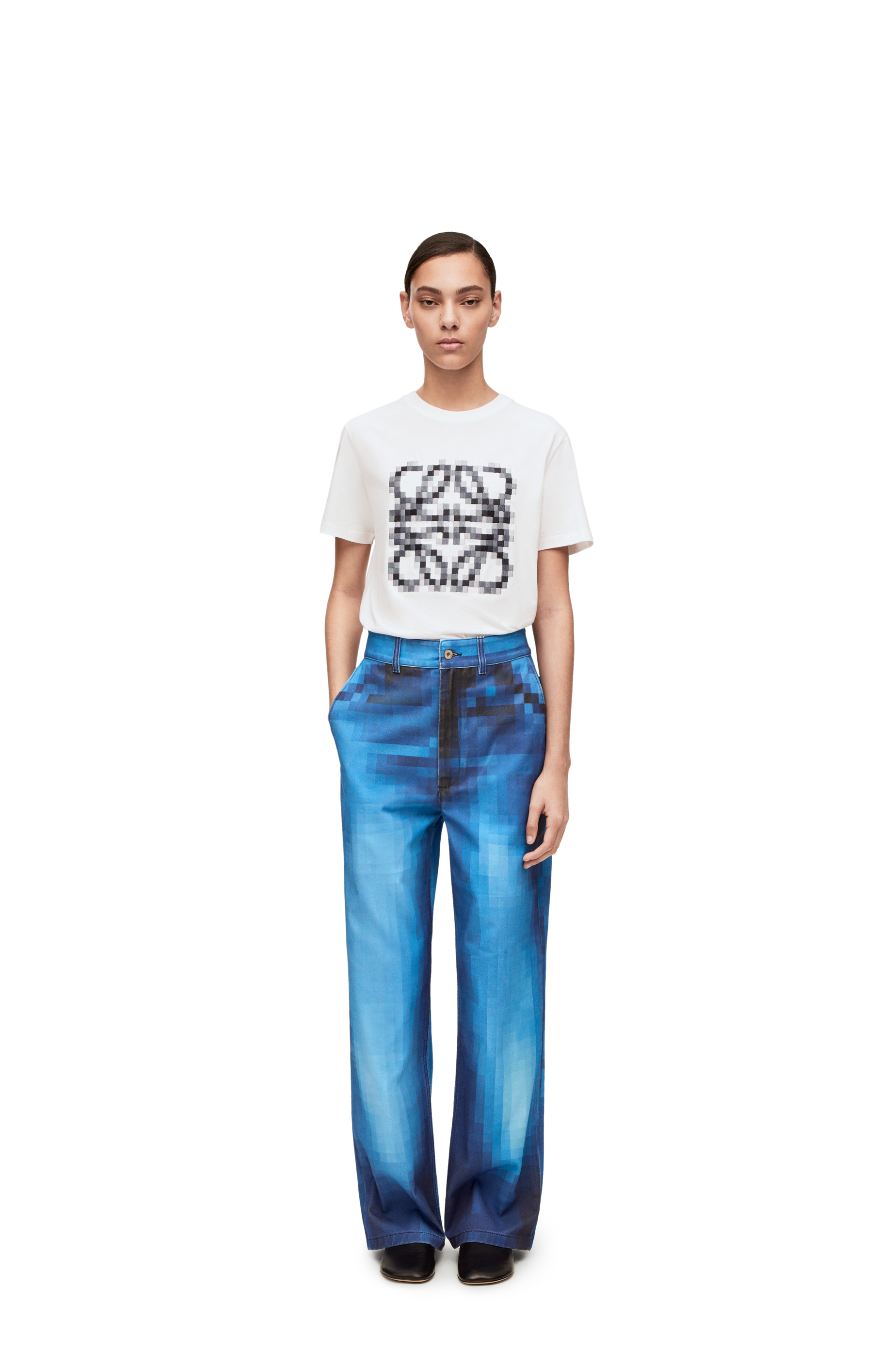 Luxury t-shirts & sweatshirts for women - LOEWE