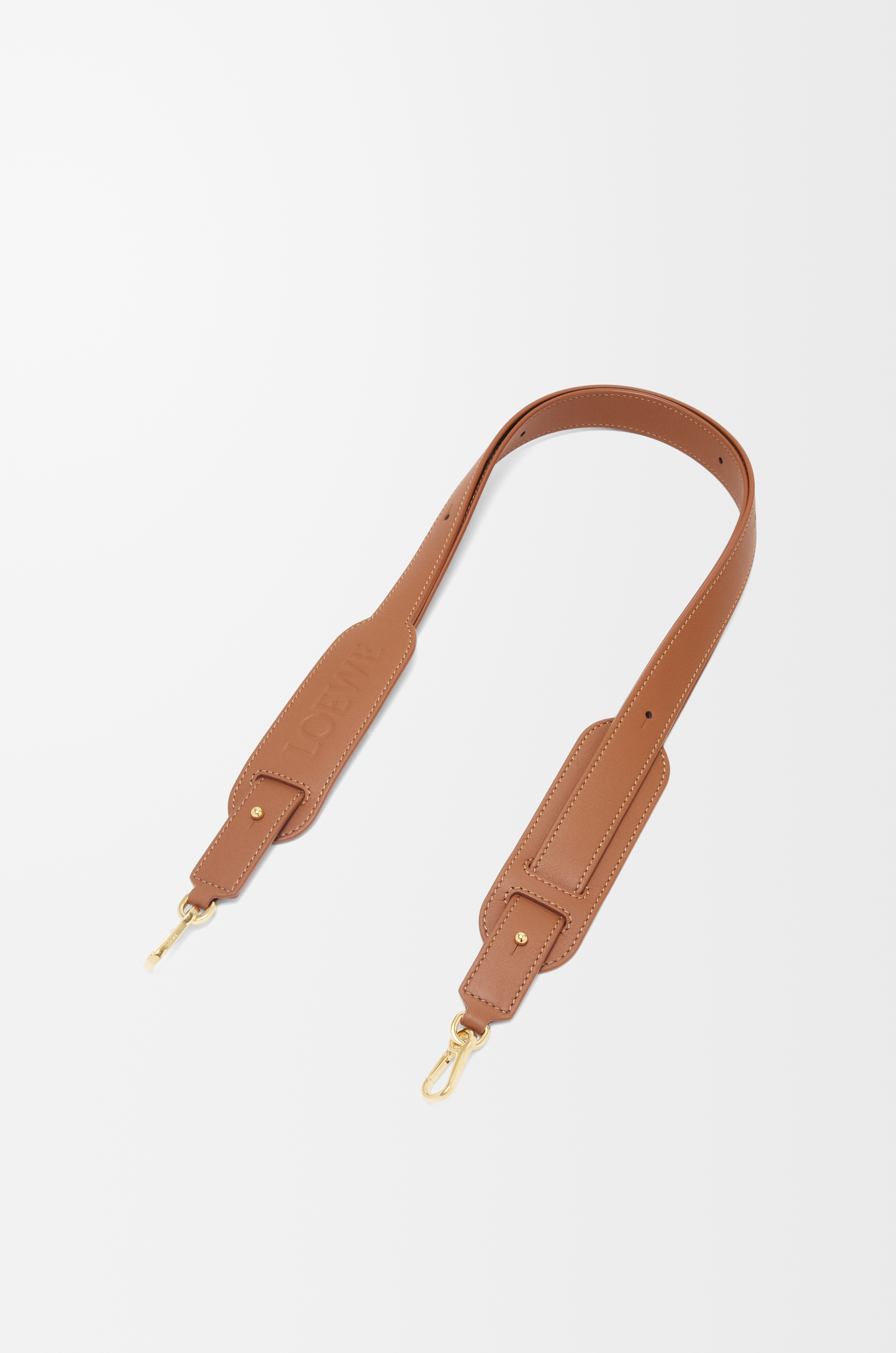 LOEWE pad strap in classic calfskin 棕褐色 - LOEWE